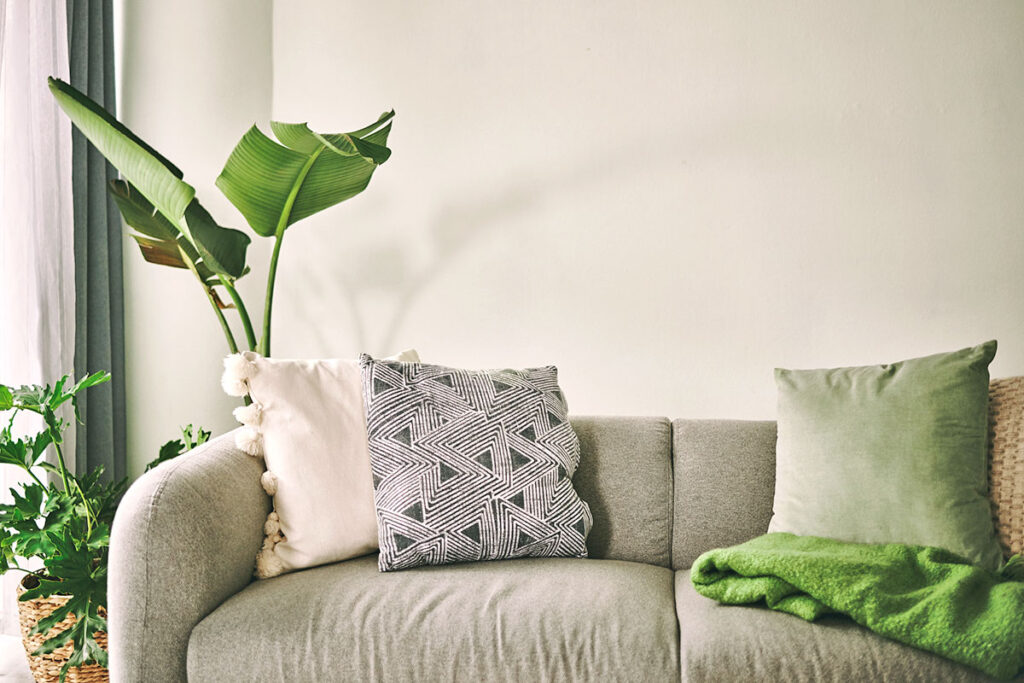 How To Use the Rule of Three To Decorate Like an Interior Designer ...